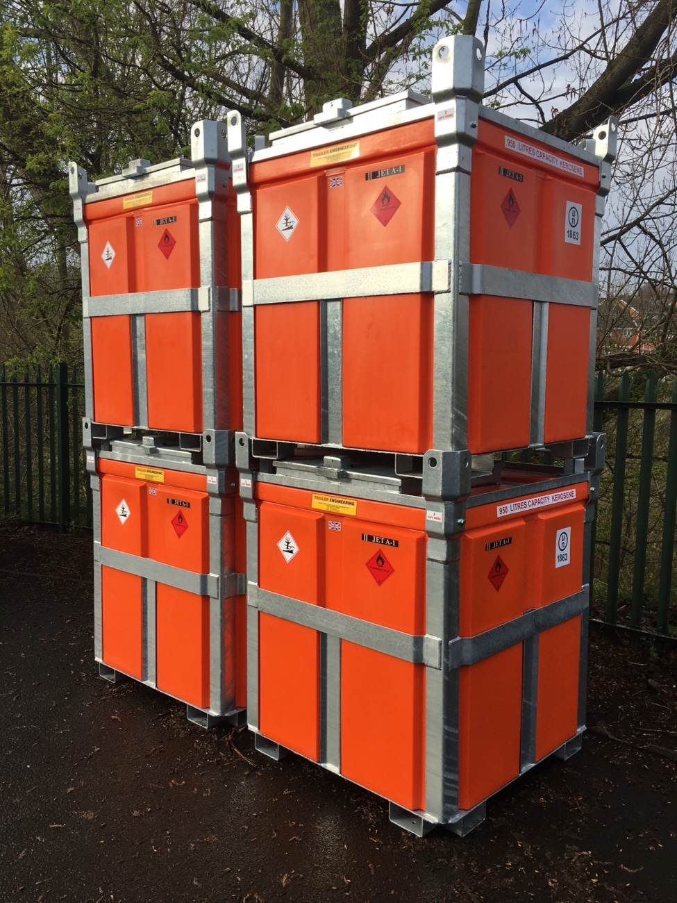 950 Litre U.N. Approved Bunded Diesel Polycube / Fuelcube - Trailer ...