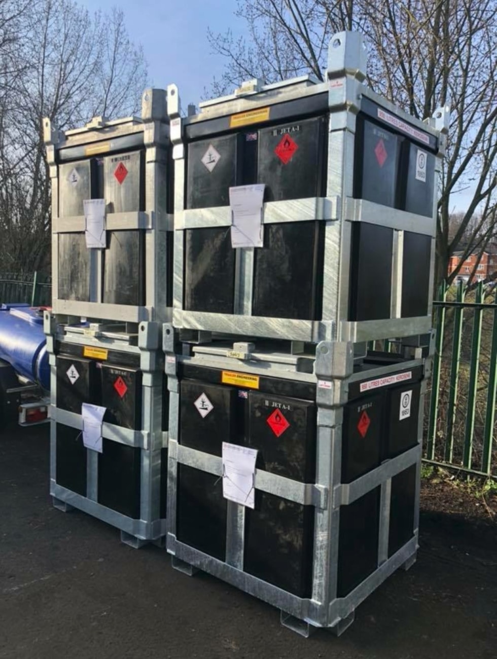 950 Litre U.N. Approved Bunded Diesel Polycube / Fuelcube - Trailer ...