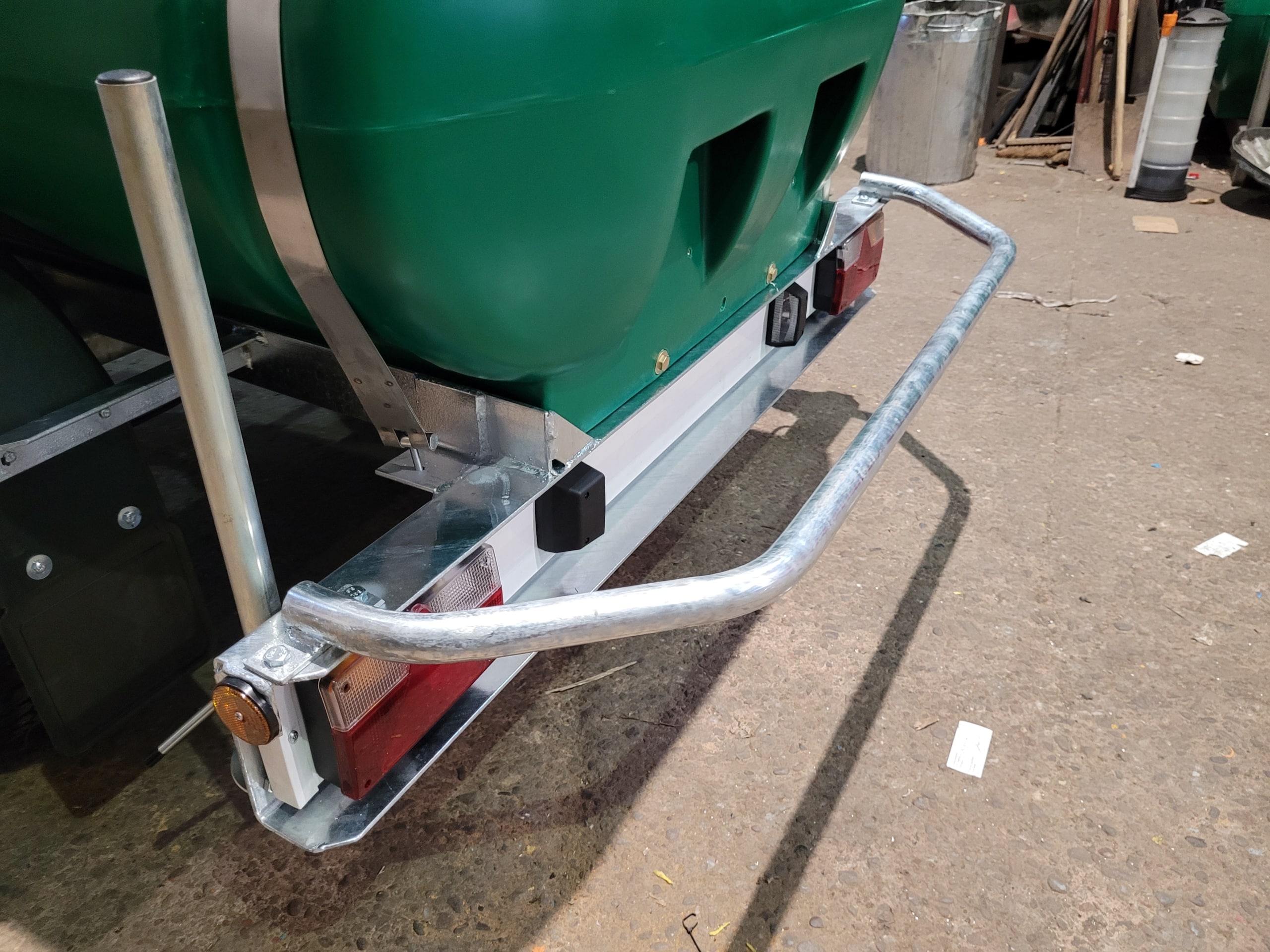 Rear Bumper Bar To Suit Water Bowsers - Trailer Engineering