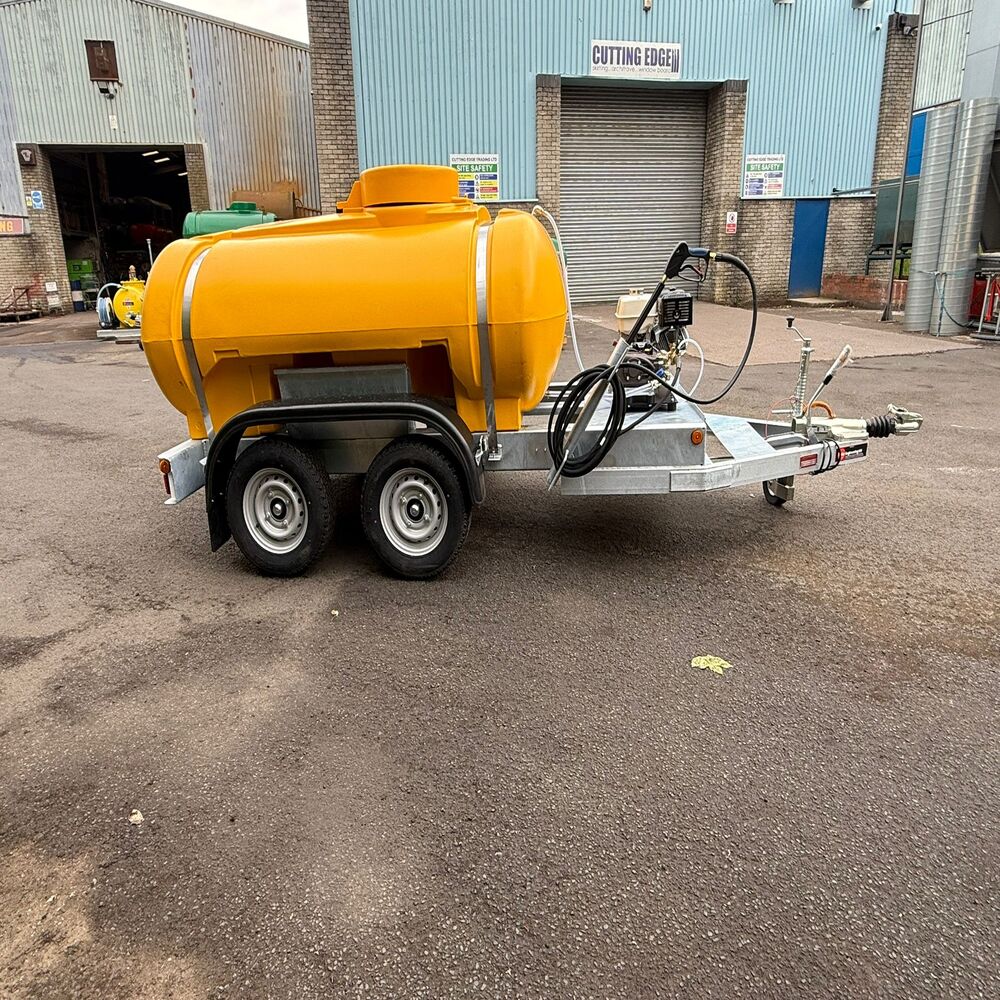 2000 Litre 3000psi Petrol Pressure Washer Twin Axle GB Highway Bowser ...