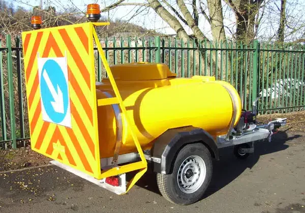 How Do Water Bowsers Work and What are They Used For? - Trailer Engineering